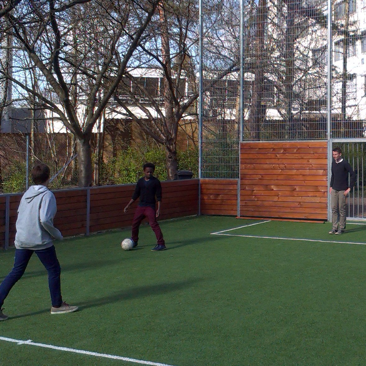 ⇒ Kunstgræs til din multibane, uden skadelige kemikalier